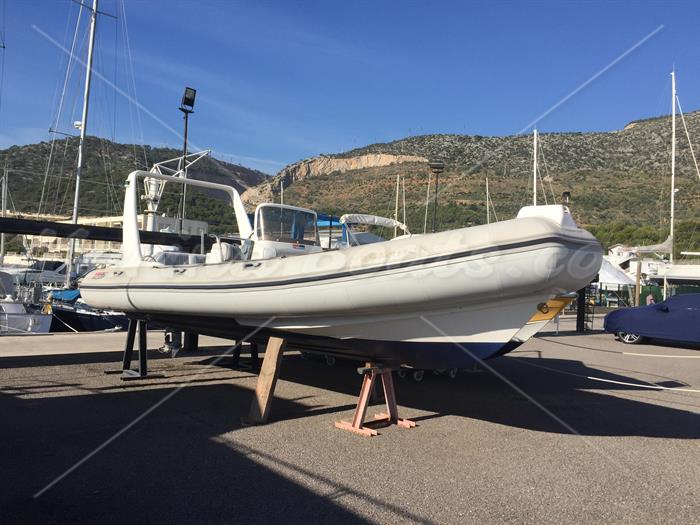 Valiant Vanguard 750